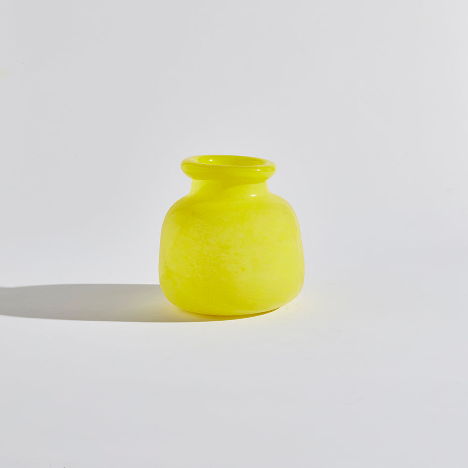 Byron Round Vase (Citrus Yellow) – Maud Gallery Inc